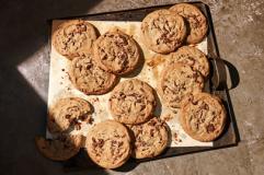 One Dozen Chocolate Chipper Cookies | Panera Bread