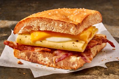 Panera bread breakfast hours store